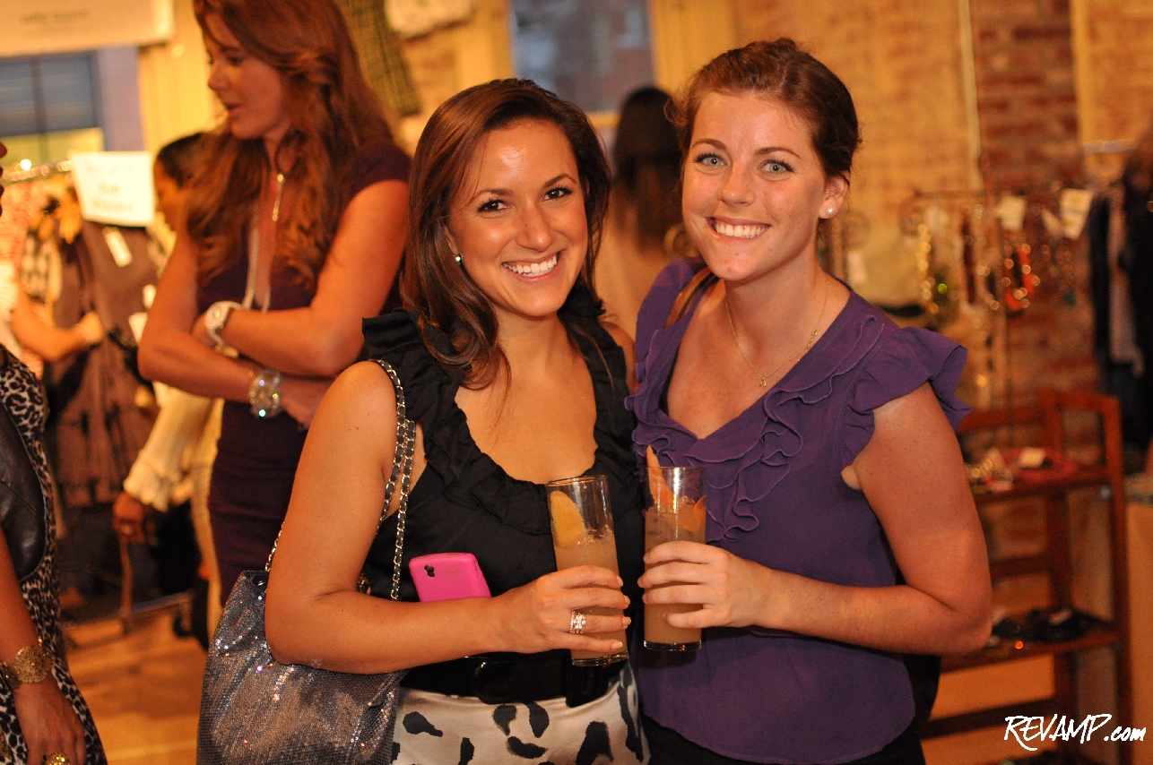 Fall 2010 District Sample Sale Debuts; Washingtonians Pounce! - Revamp™