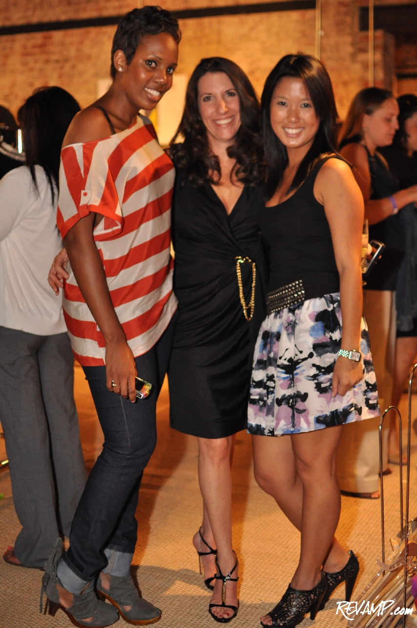 Fall 2010 District Sample Sale Debuts; Washingtonians Pounce! - Revamp™
